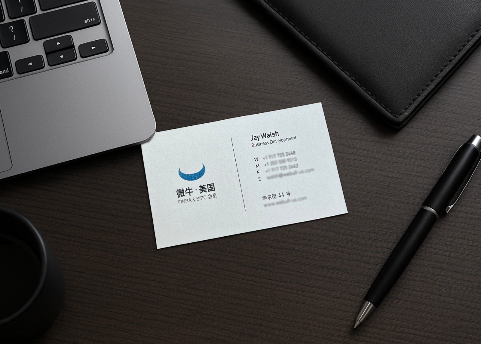 Bilingual Business Cards: The Secret To Impressing International Clients